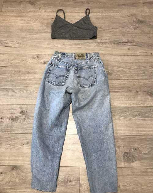 Джинсы Levis оригинал mom прямые