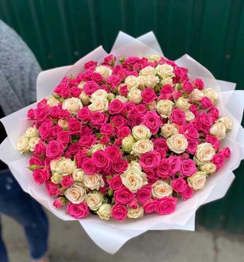 Розы Пионовидные Букет кустовых роз