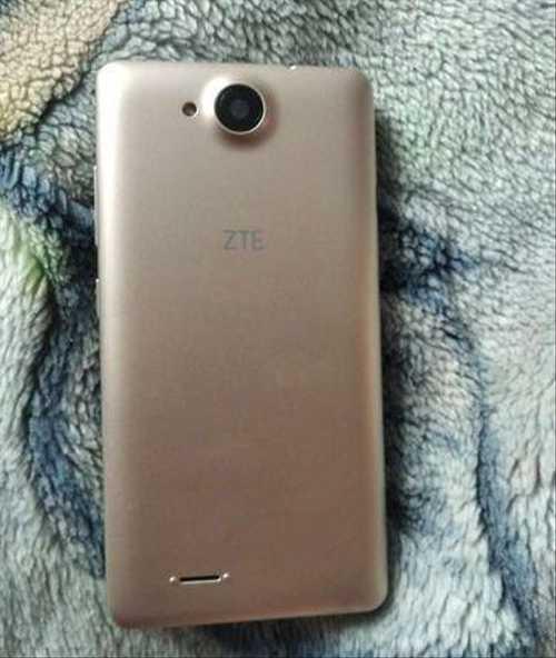 Телефон ZTE