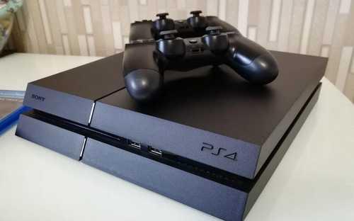 Sony PlayStation 4 (500)