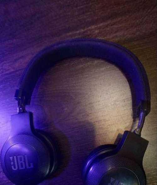 Беспроводные наушники jbl e45bt
