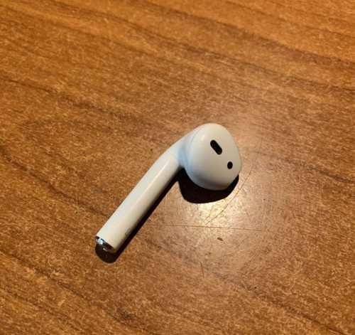 Наушник airpods левый (первое поколение)