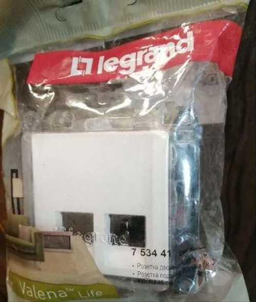 Розетка RJ45 Legrand