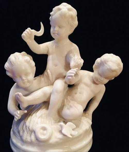 Скульптура Фигура Три путти На подарок
