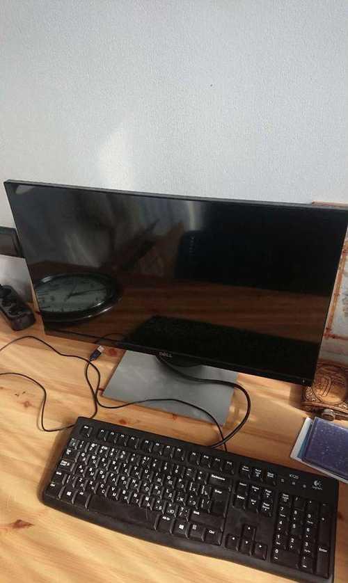 Монитор Dell 23"