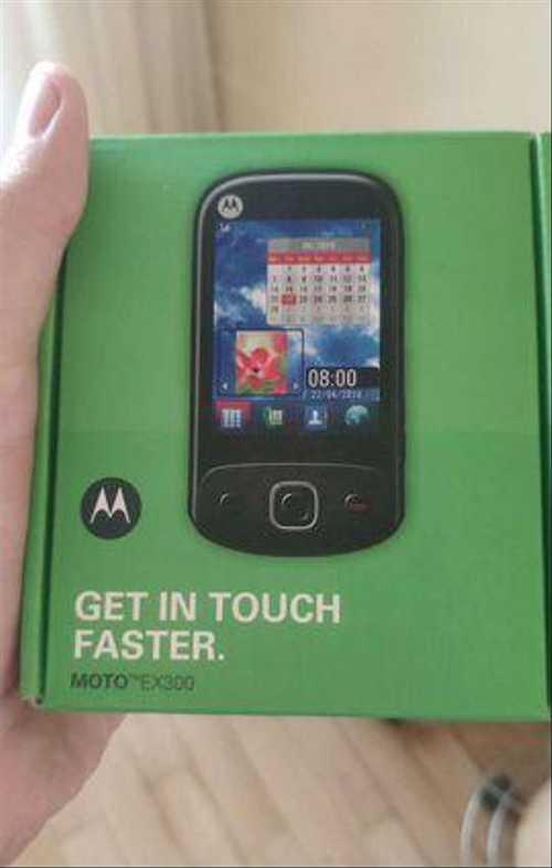 Сенсорный телефон Moto EX300