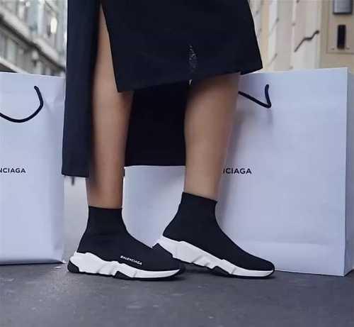 Женские кроссовки носком Balenciaga