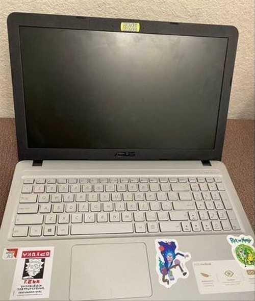 Ноутбук Asus R543BA