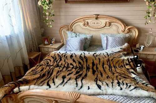 Плюшевый ковёр тигр