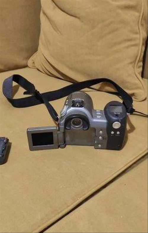 Фотоаппарат Canon PowerShot pro 90 IS