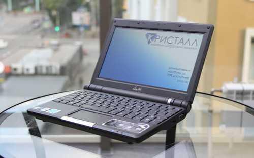 Компактный черный нетбук Asus EeePC 900