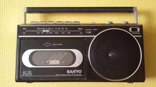 Кассетная магнитола Sanyo M267OF