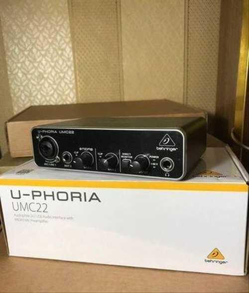 Звуковая карта behringer umc22