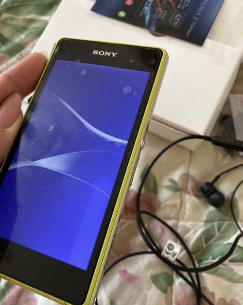 Телефон Sony Z1 compact