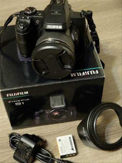 Fujifilm FinePix S1 в идеальном состоянии