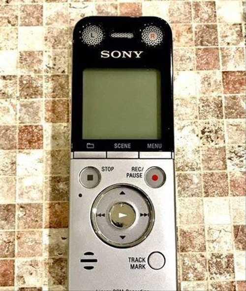 Диктофон цифровой Sony ICD-SX733