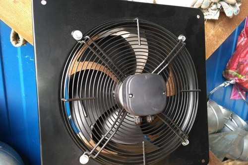 Вентилятор осевой 450 с настенной панелью Тепломаш