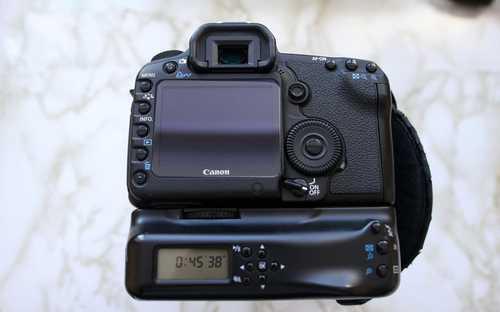 Батарейный блок для Canon 5d mark2+кистевой ремень