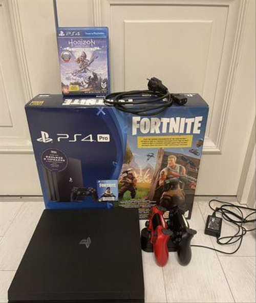 Sony PS4 PRO с SSD 1tb полный комплект рст + 2 джо