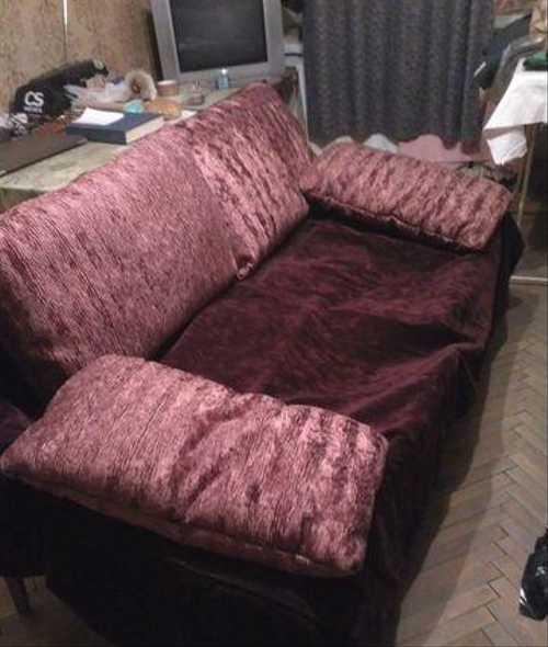 Обивочная ткань снятая с дивана и диванные подушки