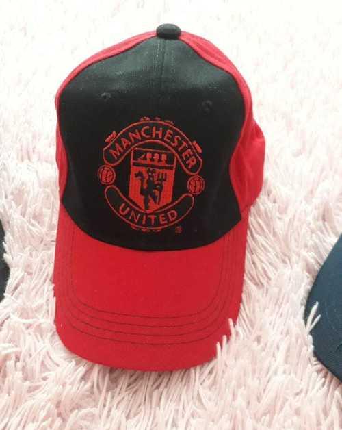 Новые кепки: Nike, Manchester United