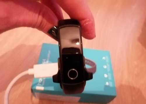 Продам новый фитнес-браслет honor band 4 CRD-B19