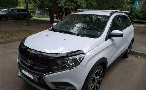 Дефлектор капота LADA Xray