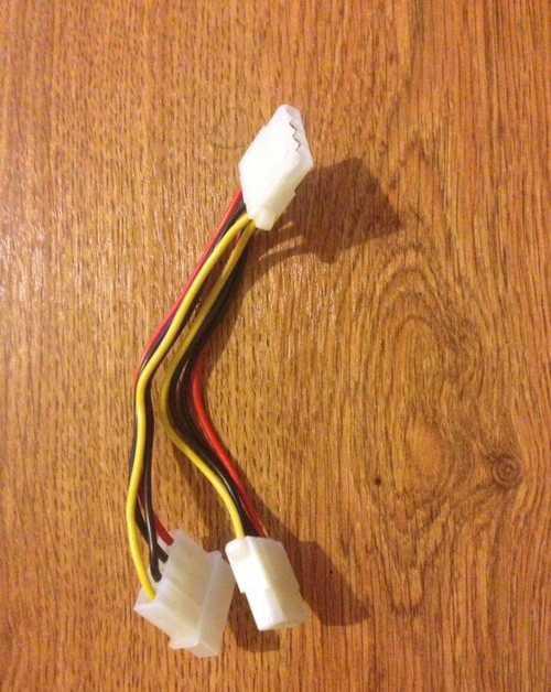 Кабель питания Molex 4 pin