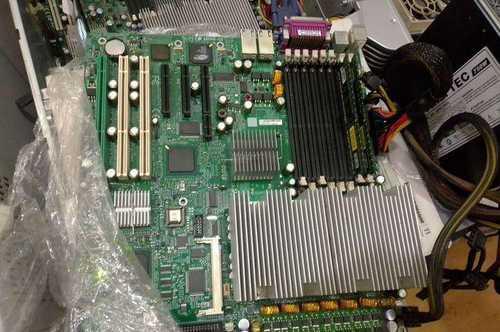 Supermicro X6DH8-G2+scsi 68PIN+2x xeon 3,00Gh+2Gb