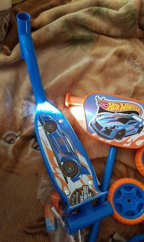 Новый самокат Hot wheels
