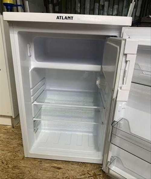 Холодильник атлант авито. Холодильник Атлант 2401-100. ATLANT Х 2401-100 ATLANT. Холодильник ATLANT X-2401-100. Мини холодильник Атлант х 2401-100.