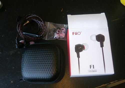 Наушники FiiO F1