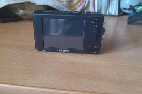 Компактный фотоаппарат Samsung L74 Wide 4.7