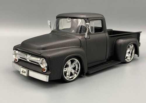 Модель Ford F- 100 1:24