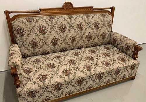 Антикварный кабинетный диван конца 19 века