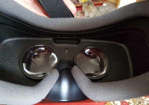 Очки виртуальной реальности SAMSUNG gear VR