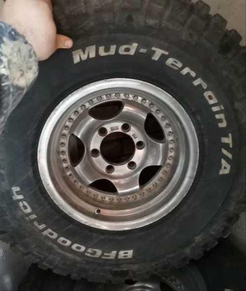 BF Goodrich km2 33х12,5 R15