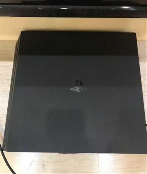 Ps4 pro 1tb + 1 геймпад