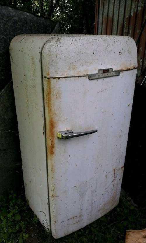 Фото старых холодильников
