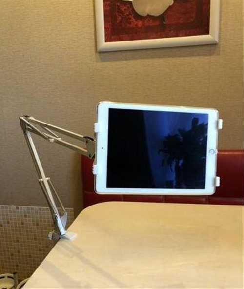 Держатель для iPad