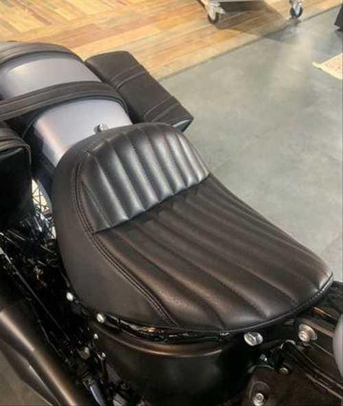 Harley davidson сидение street bob 2020