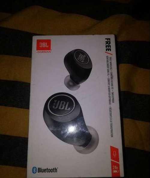 JBL free X