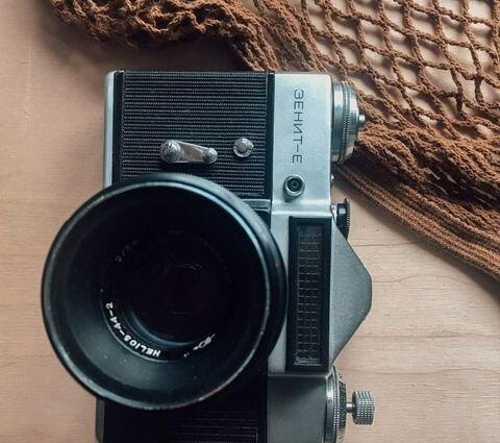 Зенит-Е и Плёночный фотоаппарат Pleomax