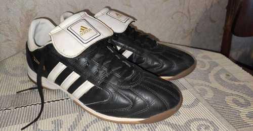 Бутсы adidas кожаные для зала, р. 45