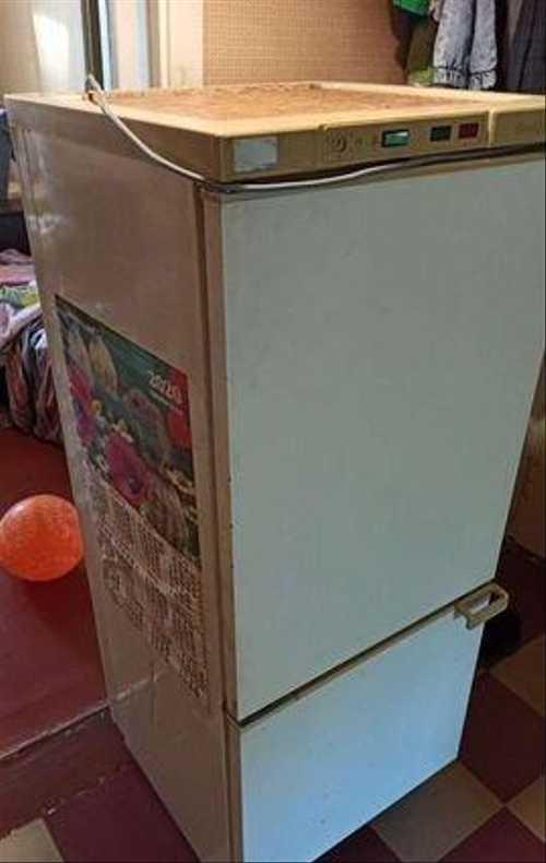 Холодильник бу Snaige-117