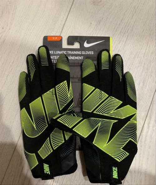 Перчатки Nike lunatic training gloves s