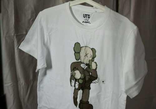 Футболка Uniqlo x Kaws