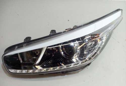 Фара левая LED xenon KIA ceed 12-15 ксенон +
