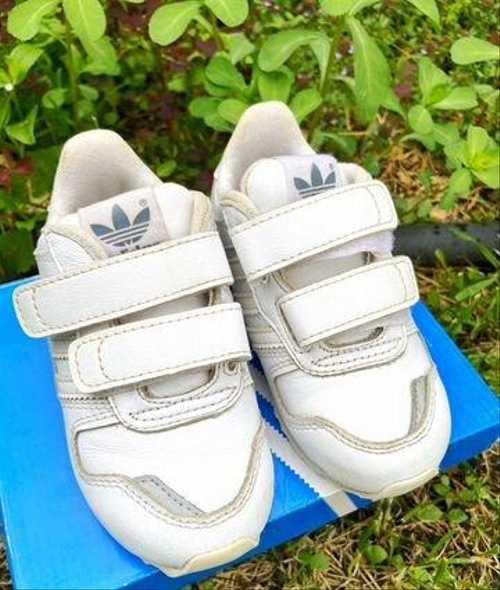 Кроссовки adidas 22р