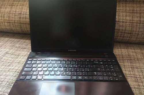 Ноутбук NP300V5A-S0VRU 15.6" Samsung (на зч) и ком